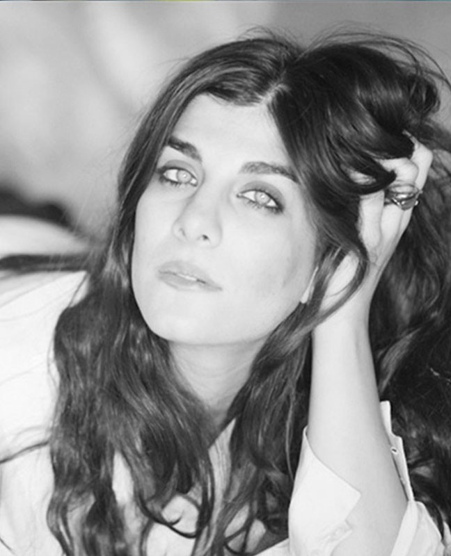 Mina Kavani | Persanophone